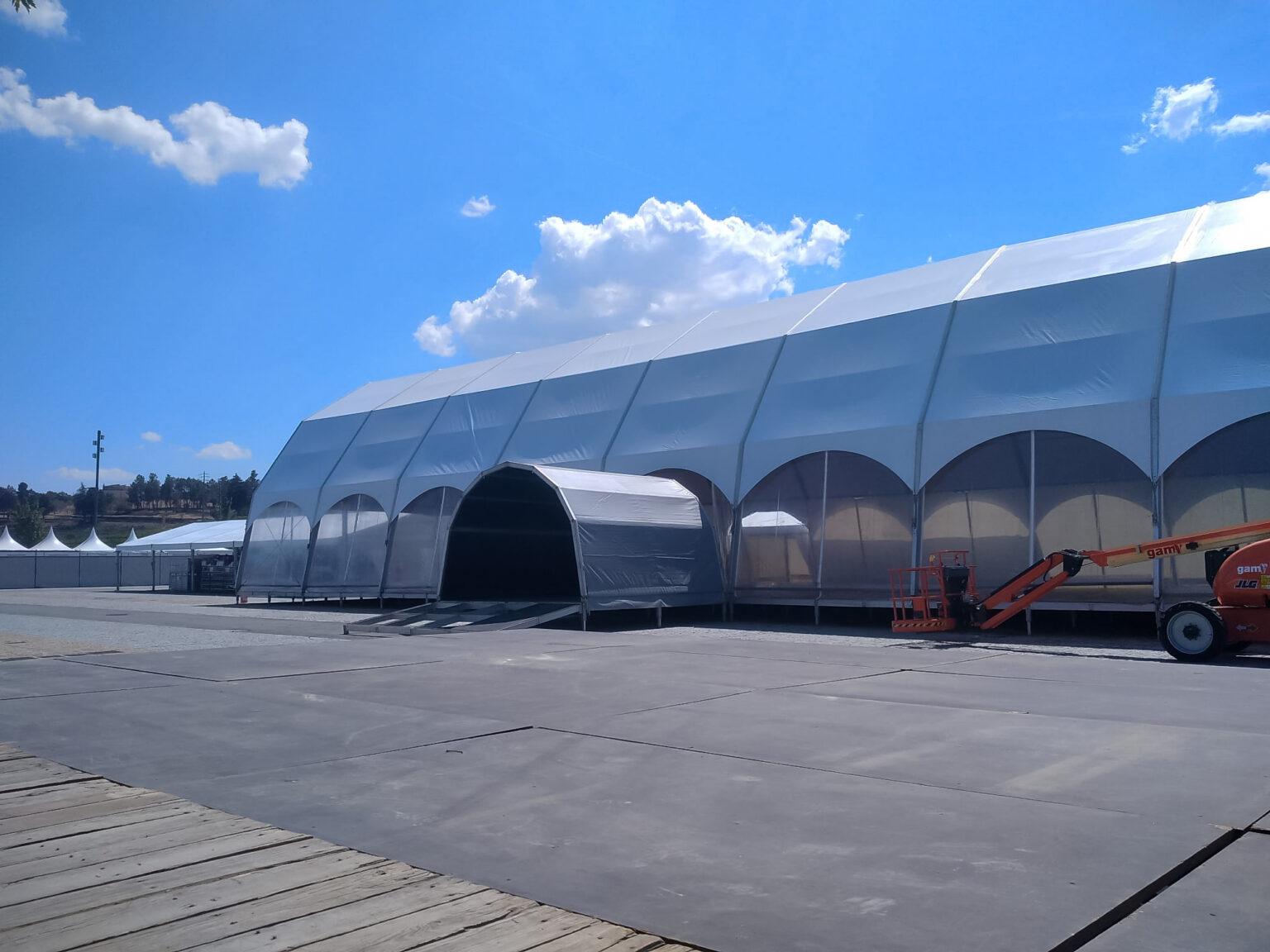 Benefits of temporary tent structures - GlobalTendas